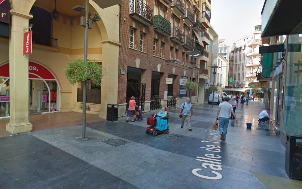 Oportunidad de conseguir local comercial en la zona comercial centro en ...